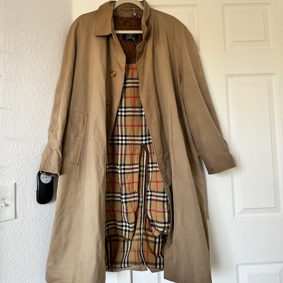 Burberry | Jackets & Coats | Vintage Burberry Trench Coat | Poshmark